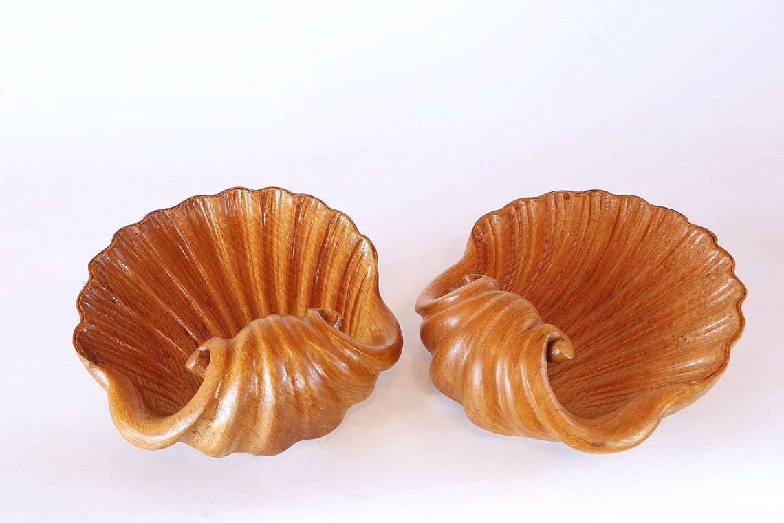 Brackets - Pair of Carved Wood Scallop Shell Ornaments - Rafael Osona ...