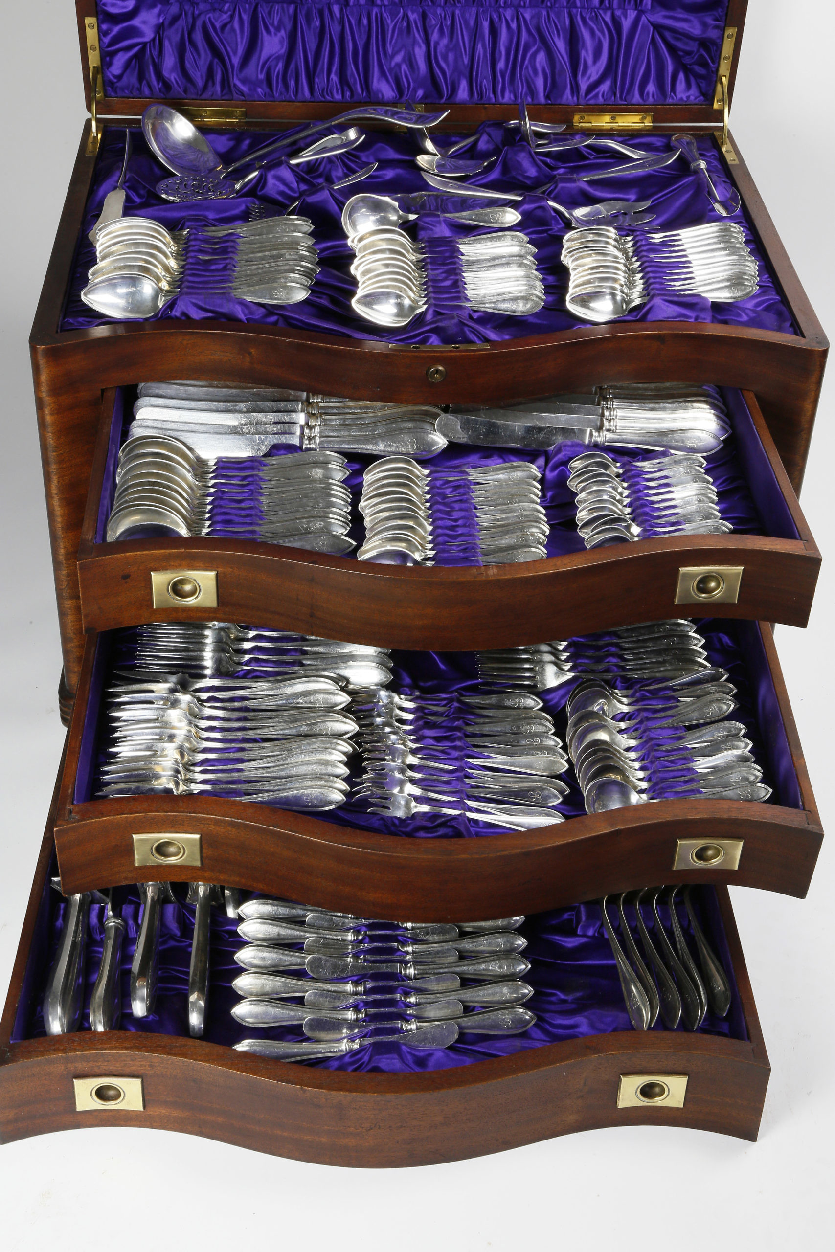 192 Piece International Sterling Silver Flatware Service in the Puritan ...