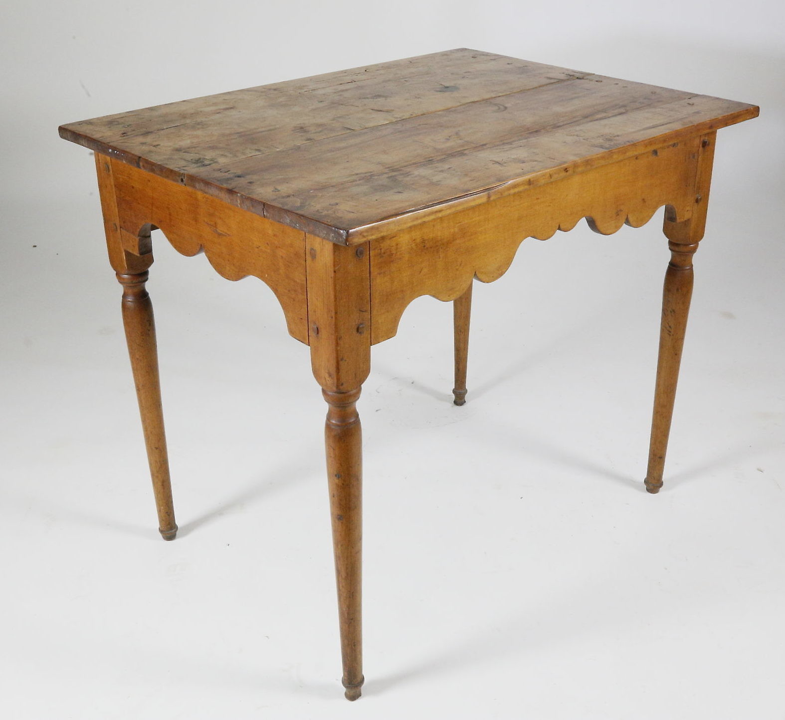 18th Century Rhode Island Tavern Table - Rhode Island Maple Tavern ...