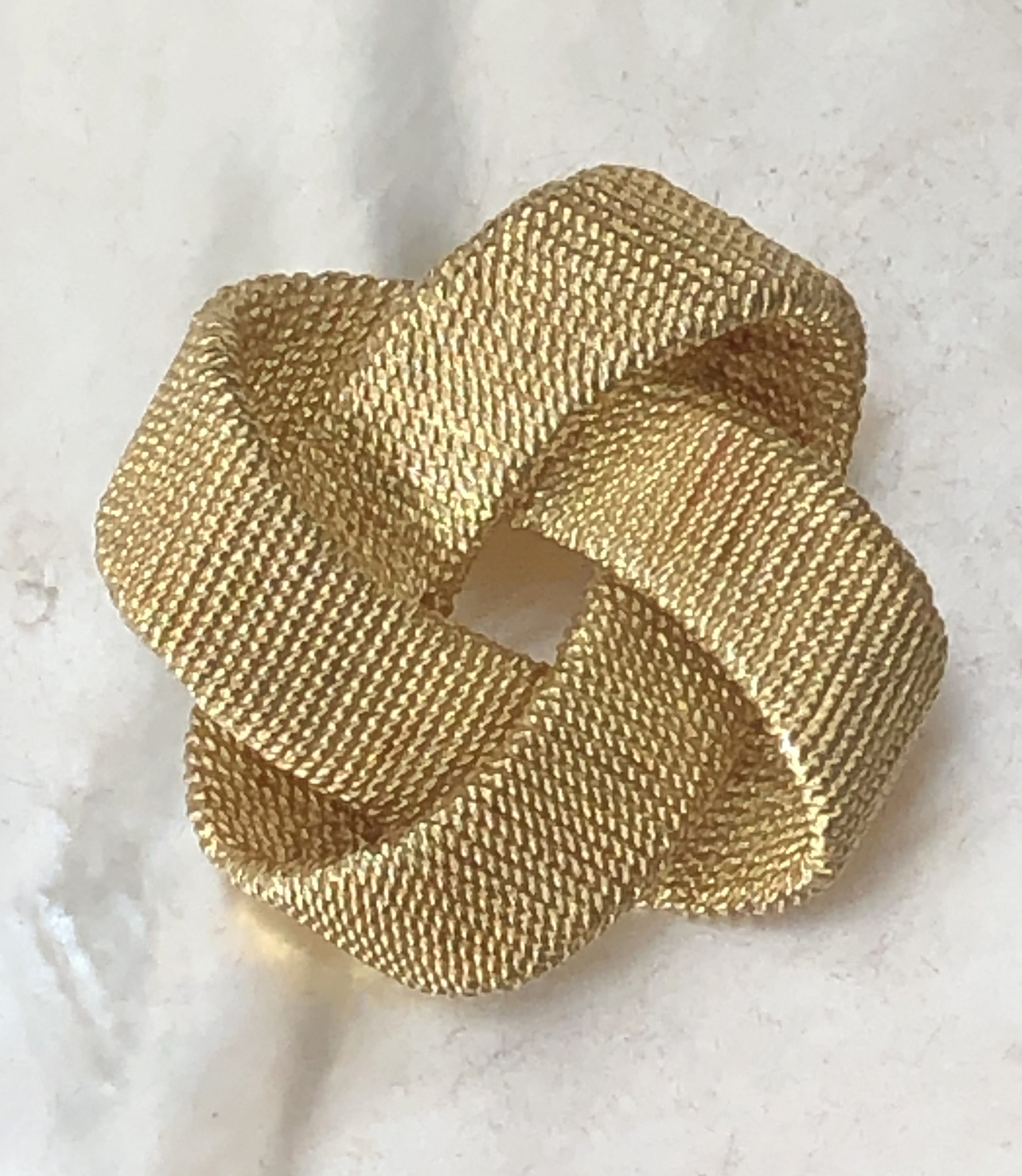 Tiffany & Co. 18k Yellow Gold Ribbon Twisted Brooch - Tiffany & Co. 18k ...