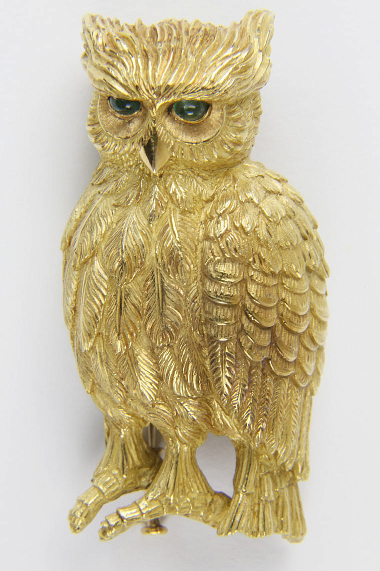 Cartier 18k Gold Owl Brooch A_MG_3142.jpg Cartier 18k Yellow Gold Owl ...
