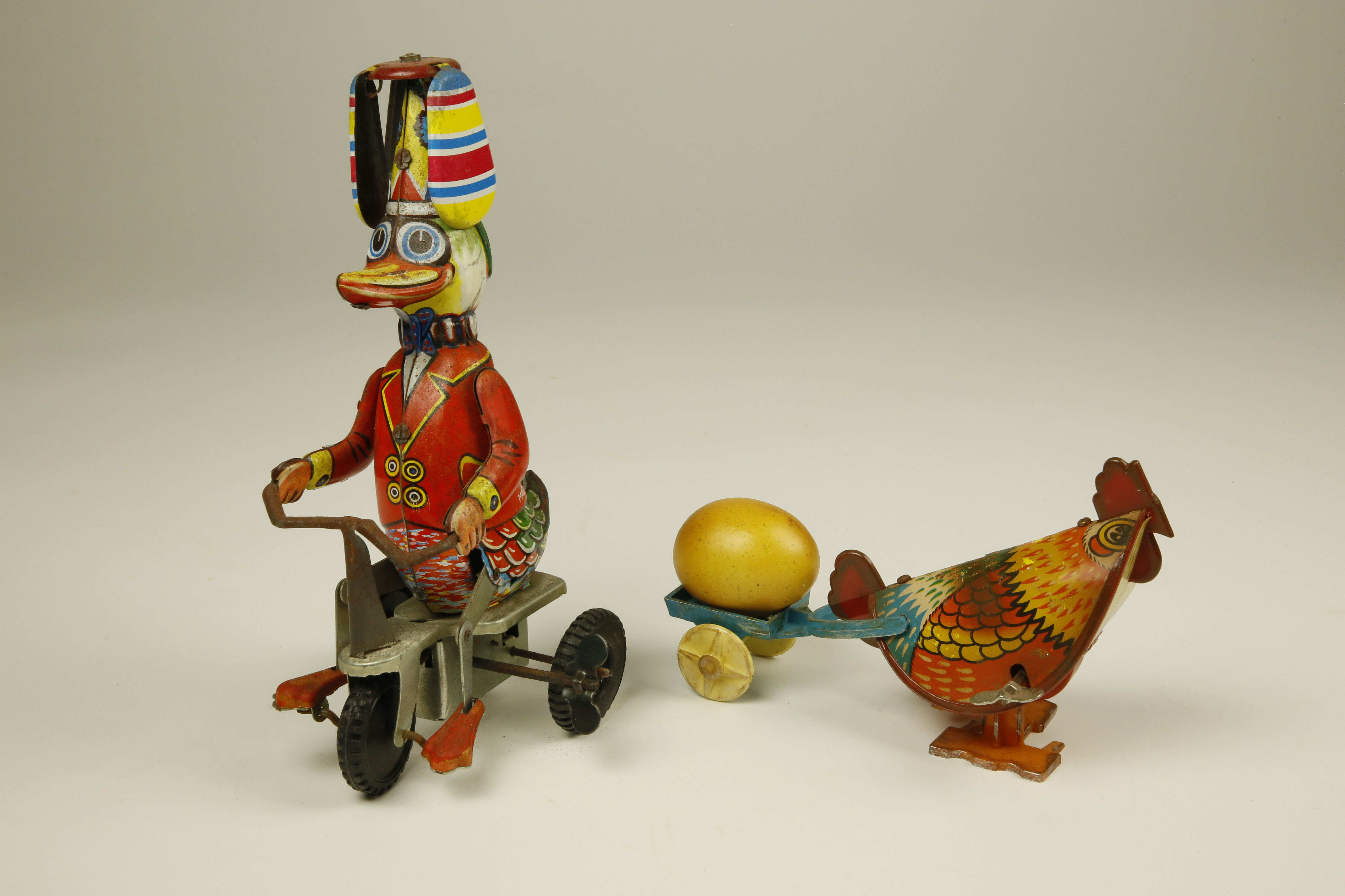 Two Vintage Wind-up Tin Toys - Two Vintage Wind-up Tin Toys - Rafael ...