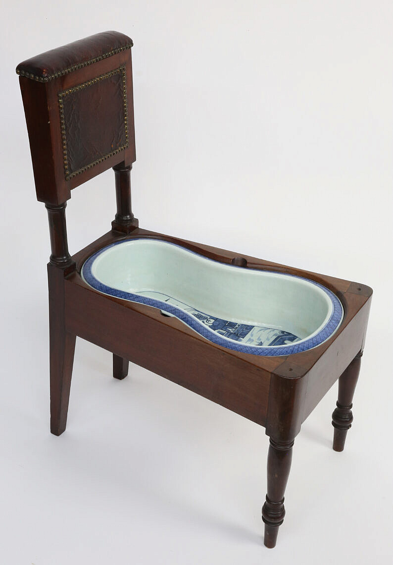 Canton Porcelain Bidet in a George III Mahogany Stand early 19th ...