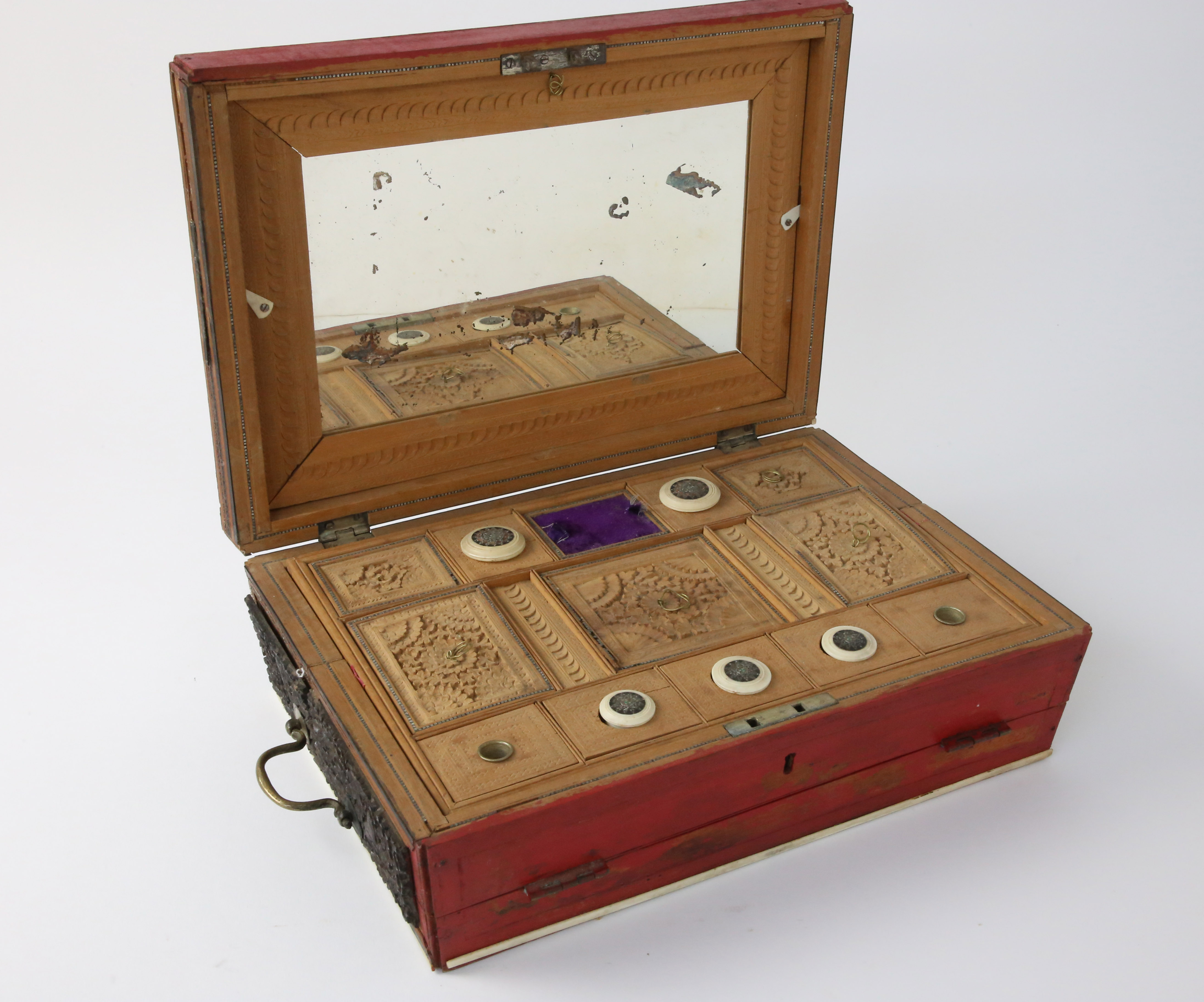 Chinese Export Camphorwood Compendium, 19th Century - Rafael Osona ...