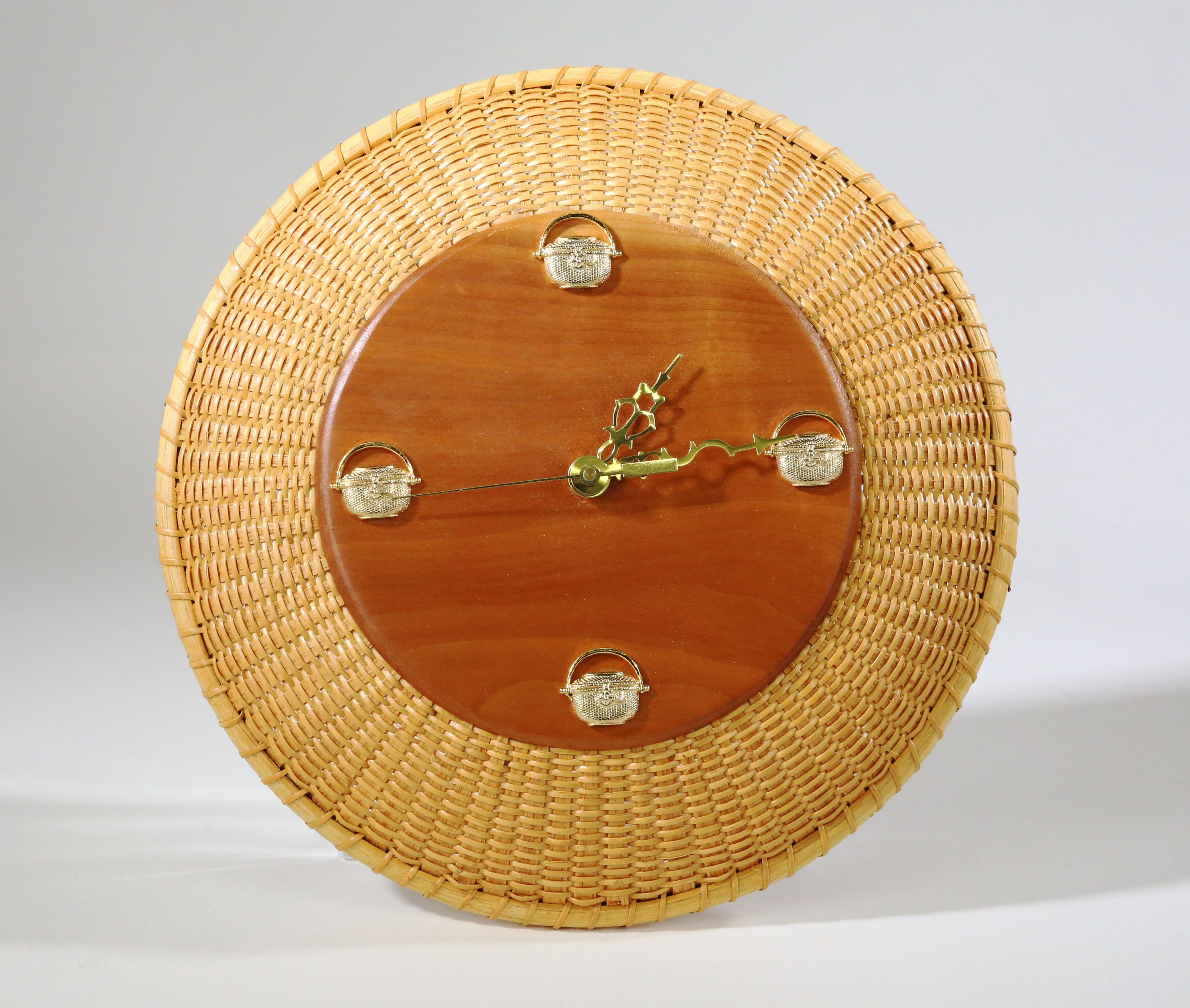 Vintage Glenaan Elliot Golden Basket Nantucket Clock - Vintage Glenaan ...