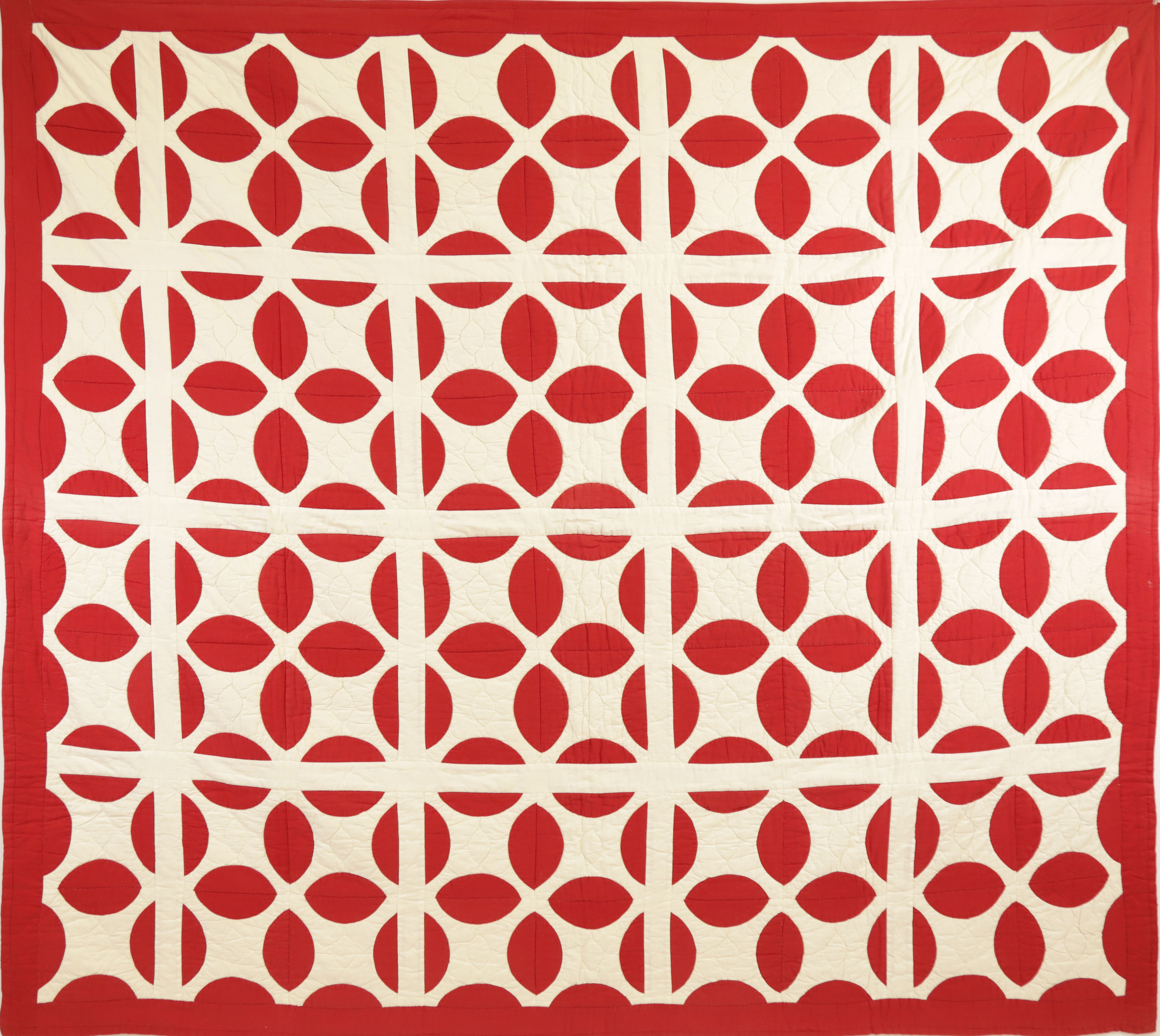 Vintage Red and White "Orange Peel" Pattern Patchwork Quilt with red border - Vintage Red and ...