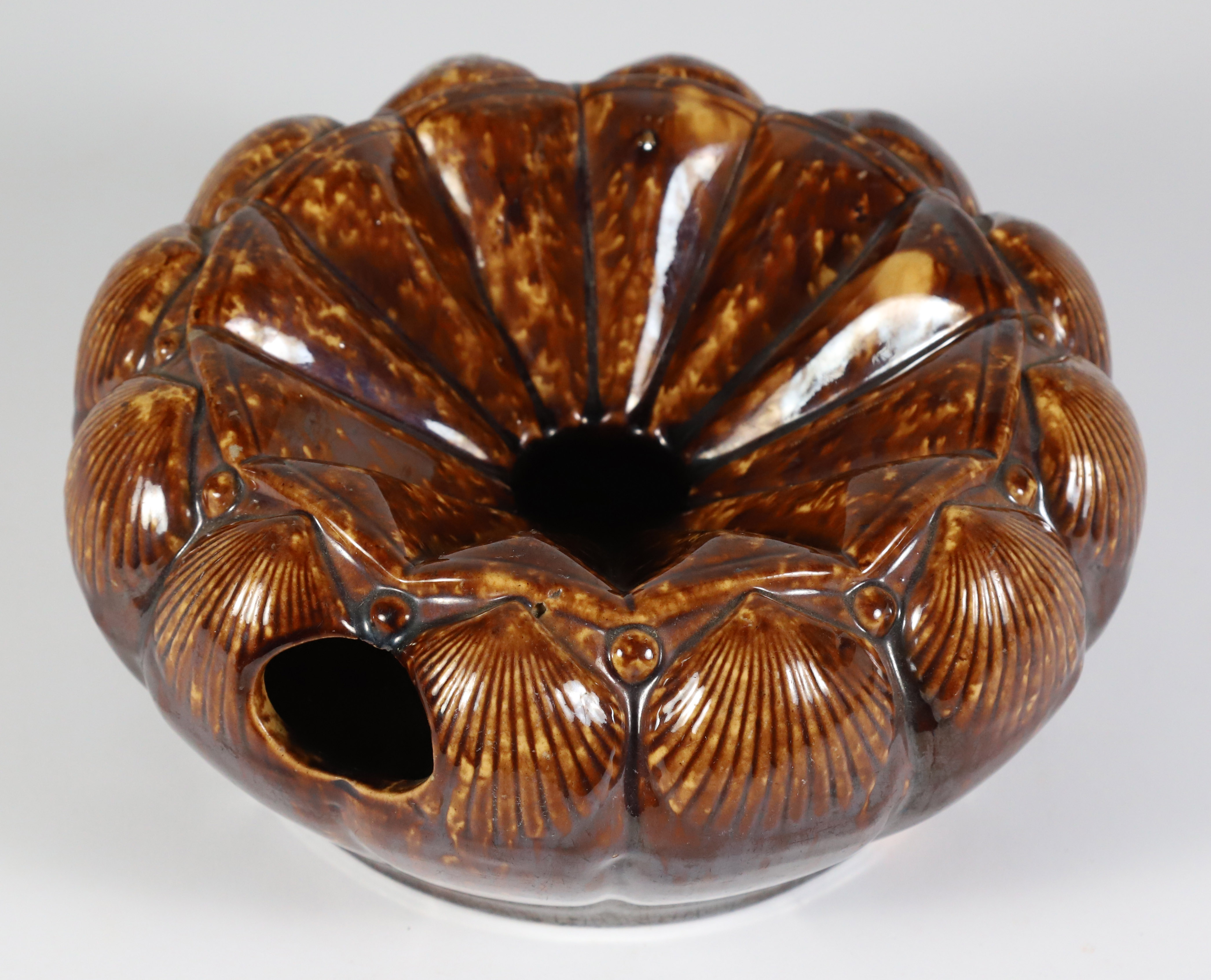 19th Century American Rockingham Decorated Cuspidor with Scallop Shell ...