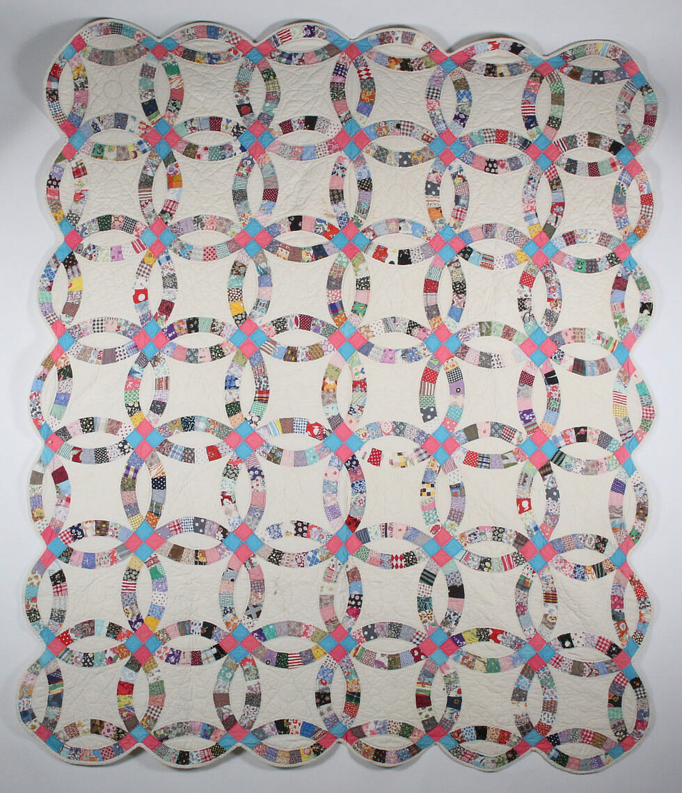 Vintage Double Wedding Ring Patchwork Quilt circa 1930s - Vintage Double Wedding Ring Patchwork ...