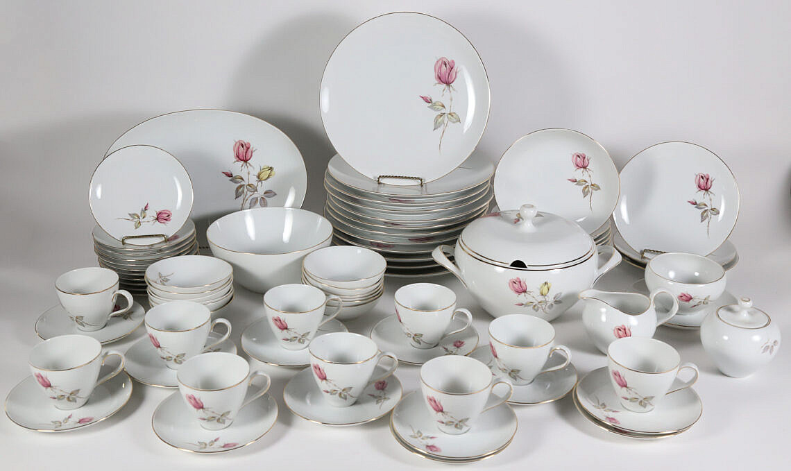 Johann Haviland Bavaria Germany Dinner Service in the "Rose" Pattern ...