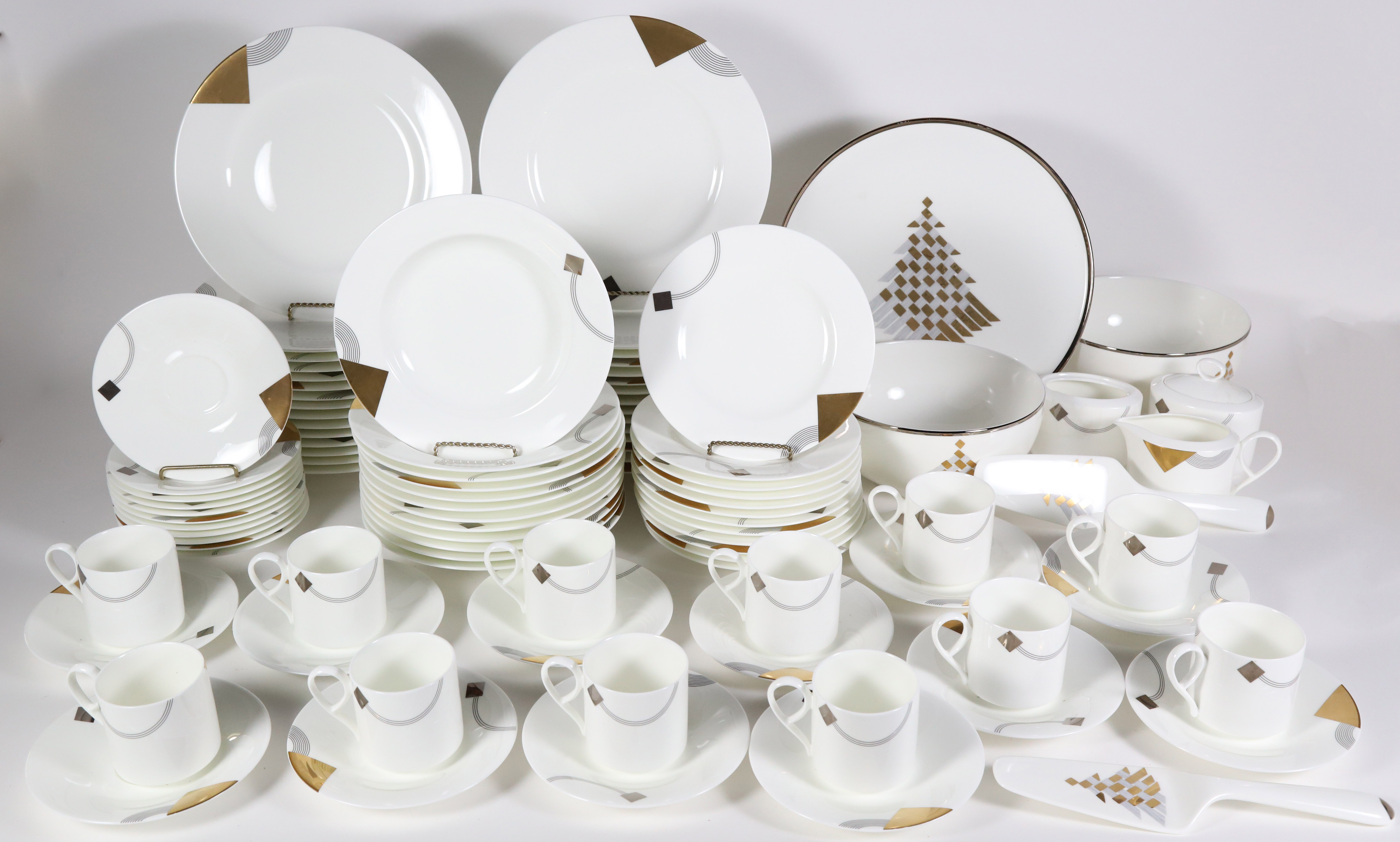 Modern Fine Bone China Dinner Service by Daniel Hechter - Modern Fine ...