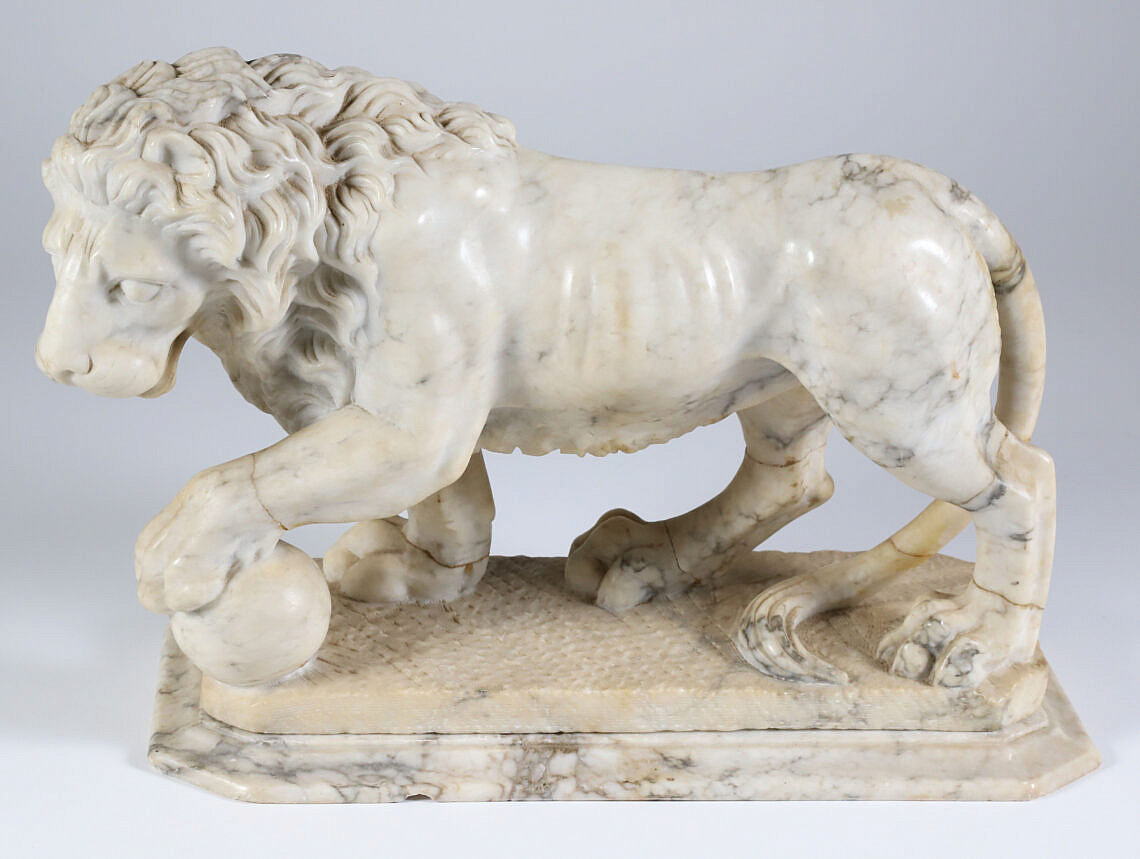 Italian Marble Sculpture "The Medici Lion" 19th Century - Italian ...