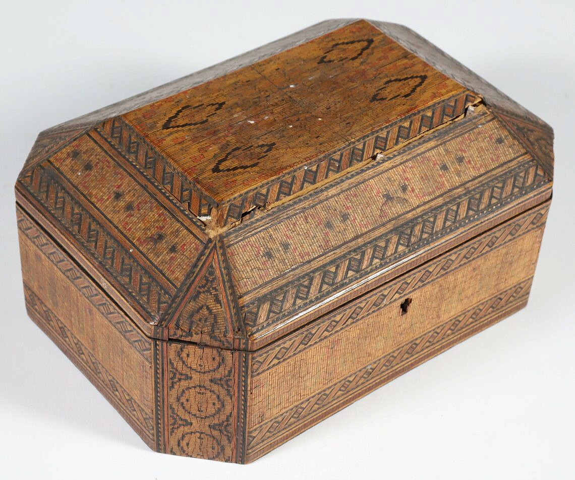 Small Rectangular Marquetry Inlaid Box with Chamfered Lid - Small ...
