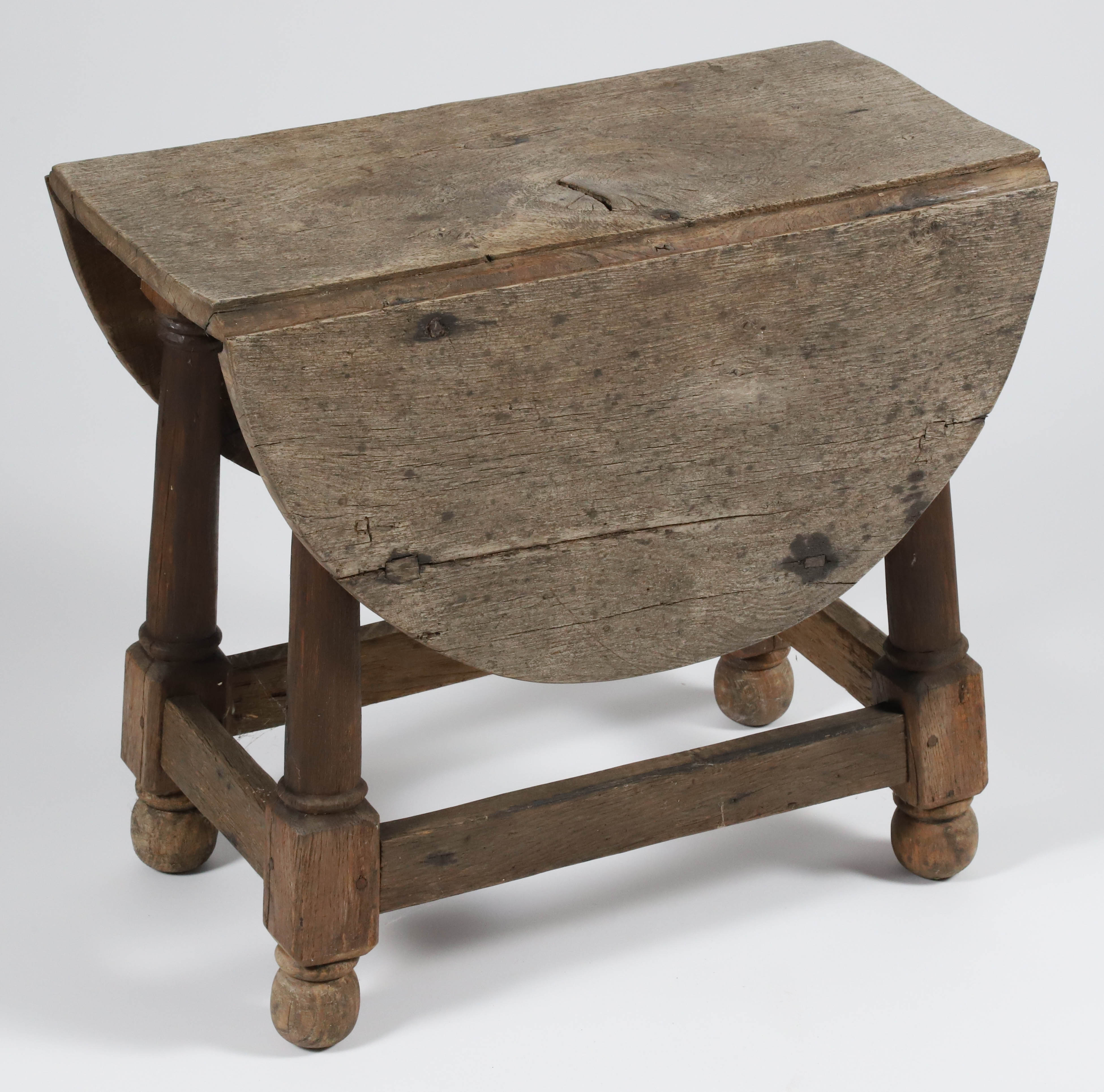 Elm Block and Turned Drop Leaf Table with Swivel Top 18th Century - Elm ...