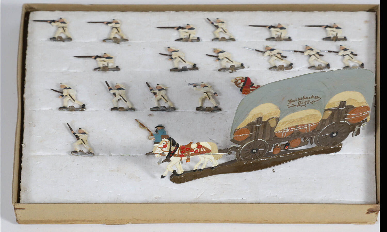 101 Metal Army Men E_IMG_5142 - Rafael Osona Auctions Nantucket, MA