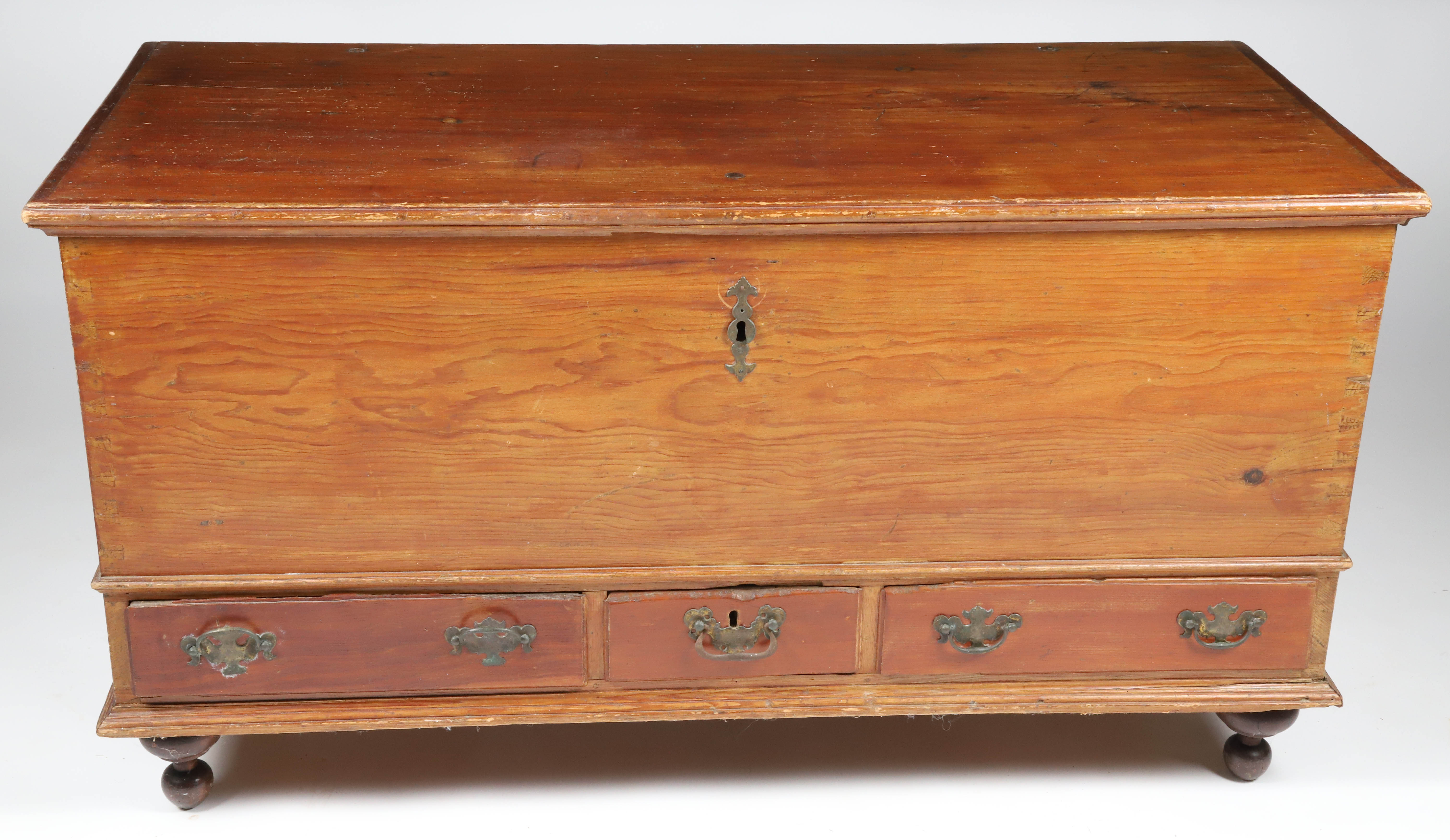 Pennsylvania Three Drawer Blanket Chest - Pennsylvania Three Drawer ...