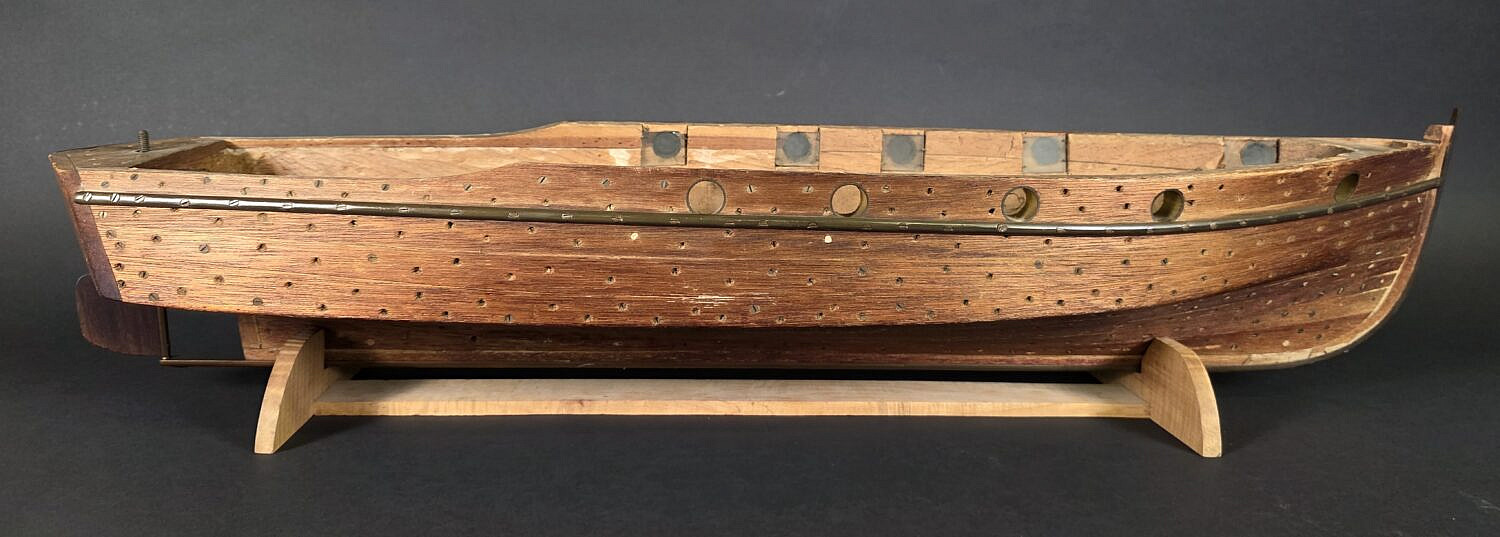 Carved Boat Makers Full Body Hull Boat Model - Vintage Carved Boat ...