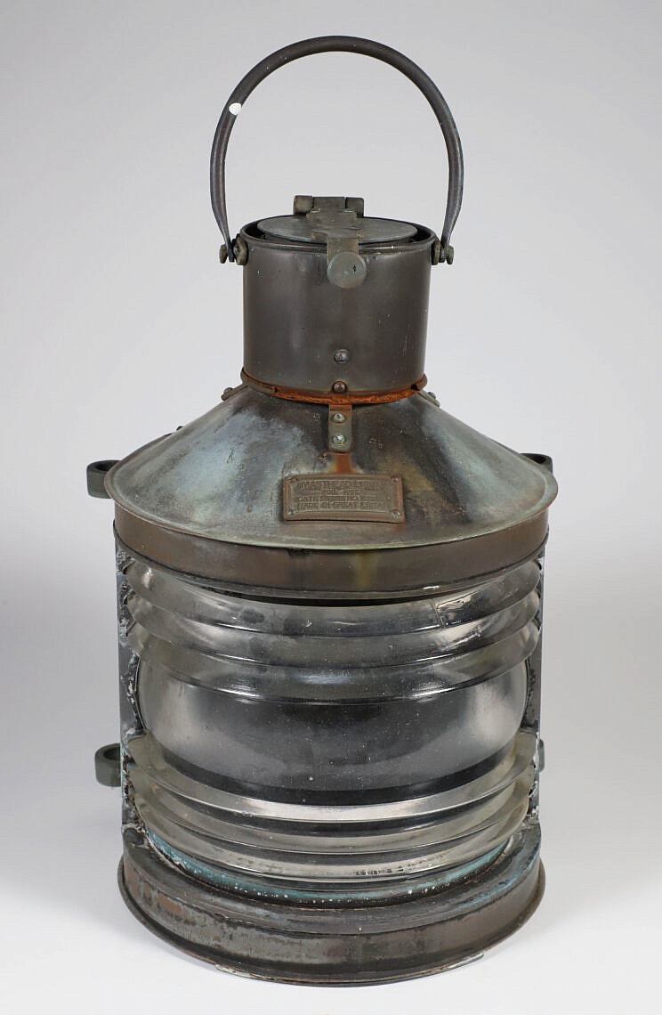 Ships Masthead Light with Fresnal Style Lens Made in Great Britain ...